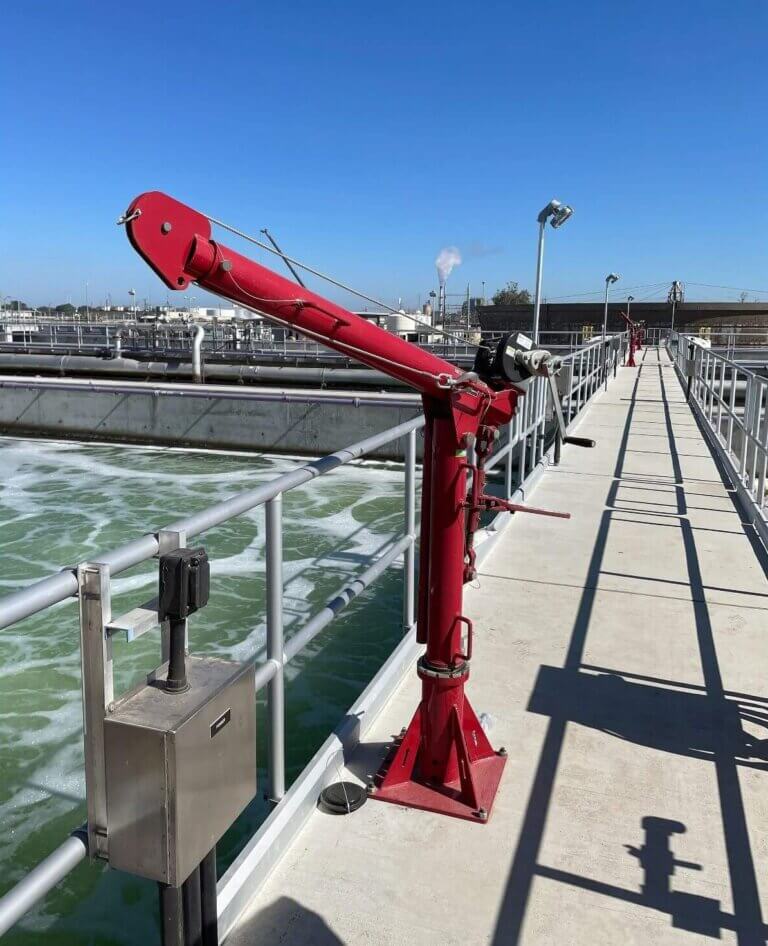 Portable Davit Cranes | Thern®